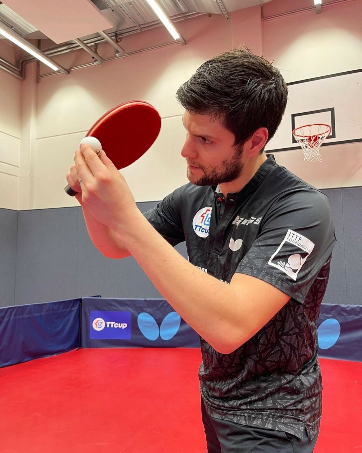 Dimitrij Ovtcharov - Social Media profils of the Table Tennis Pro